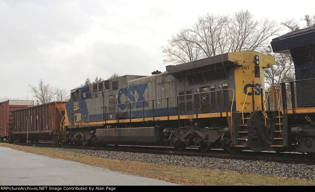 CSX AC44CW 381
